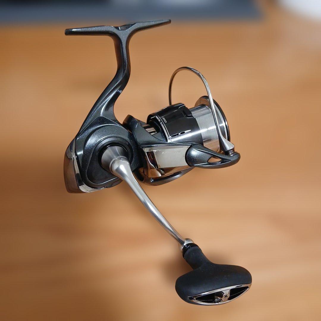 【極美品】DAIWA ダイワ LUVIAS 24ルビアス LT3000-H