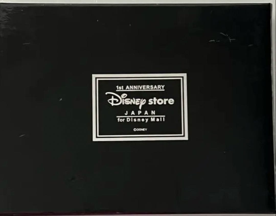 Disney store 1st ANNIVERSARY ピンバッジセット