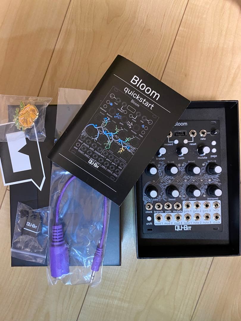 QU-Bit Bloom v2 モジュラーシンセサイザー