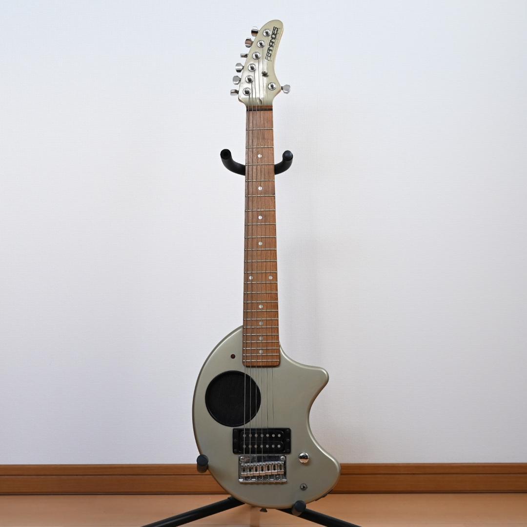 Fernandes フェルナンデス ZO-3 アンプ内蔵エレキギター G003