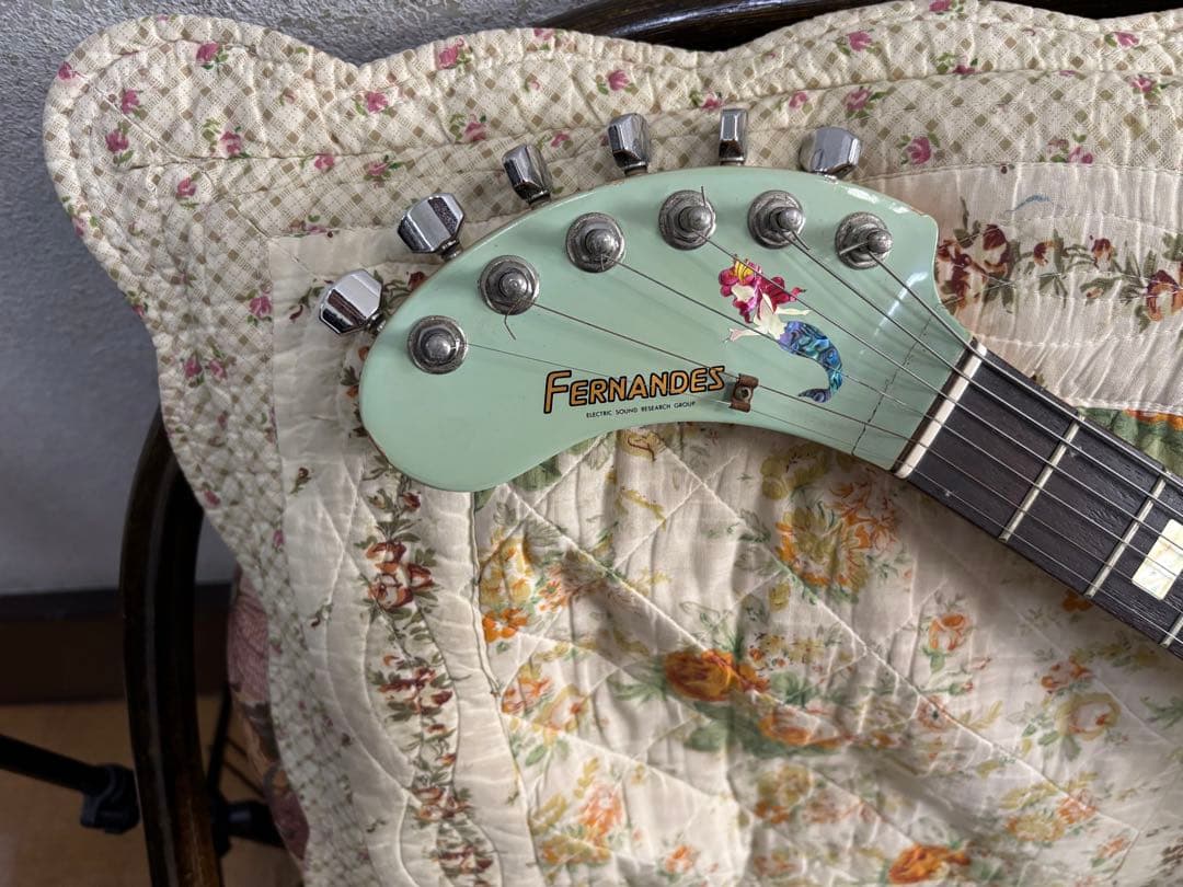 左利き用　FERNANDES ZO-3さんエレキギター ミントグリーン