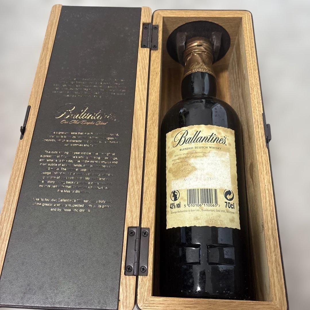 Ballantine's 30年 ブレンデッドスコッチウイスキー 木箱入り