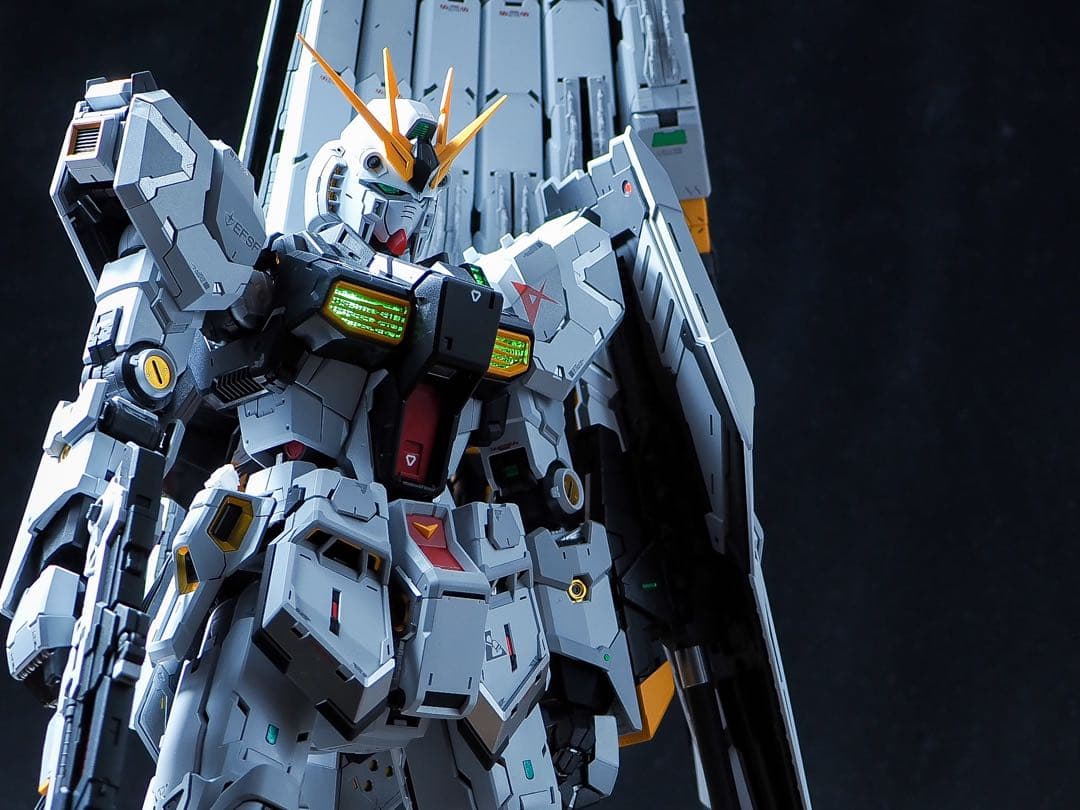 PG UNLEASHED 1/60 νガンダム　全塗装　完成品　uvカット