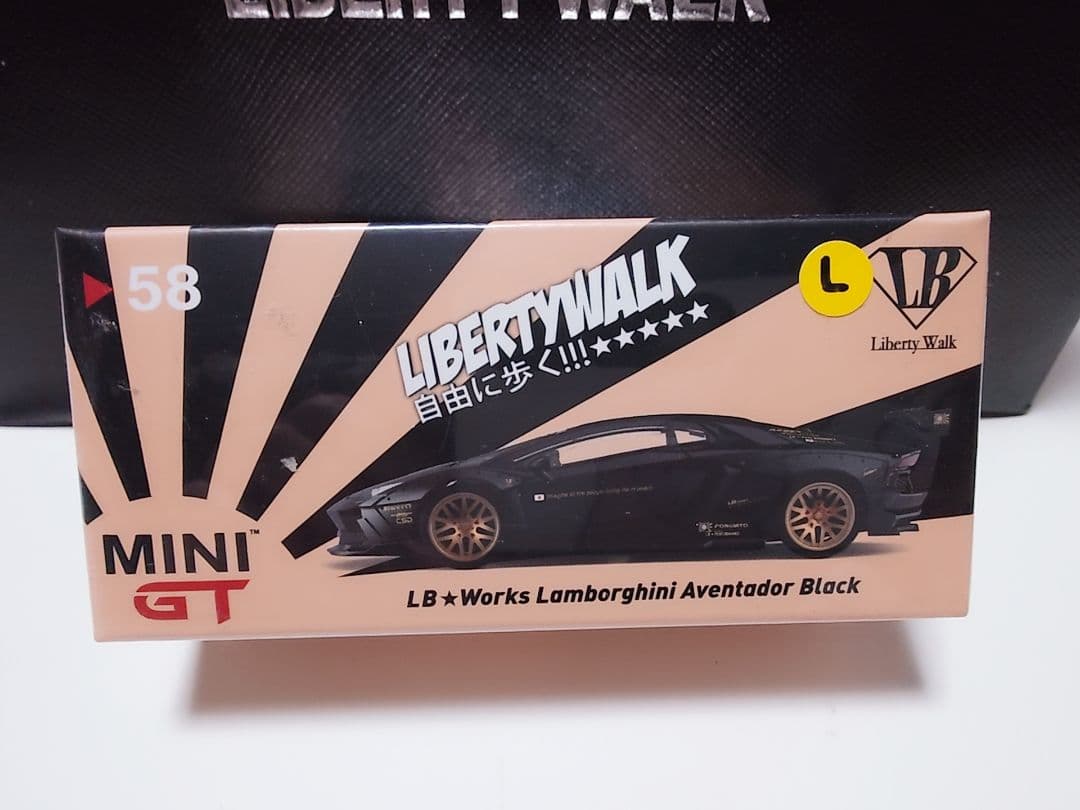 MINI GT 58 ランボルギーニ　アヴェンタドール LBWK