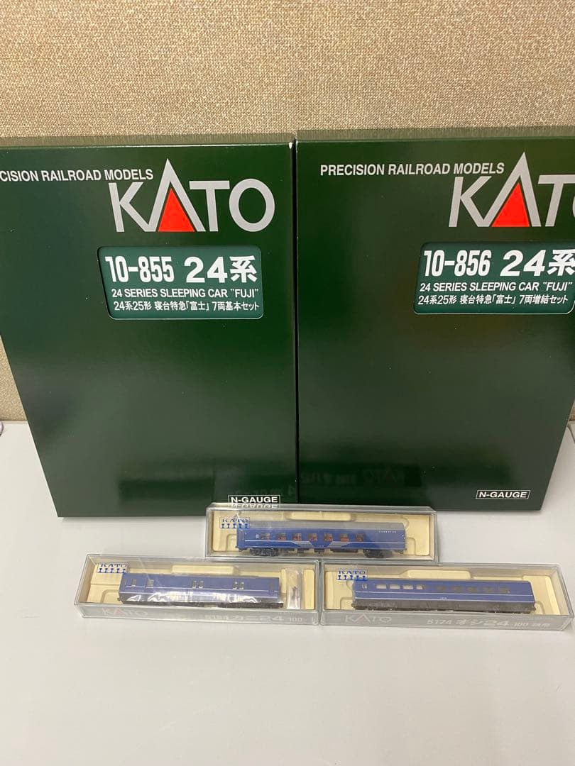 KATO 24系25形　寝台特急「富士」7両基本+7両増結　おまけ3両 17両