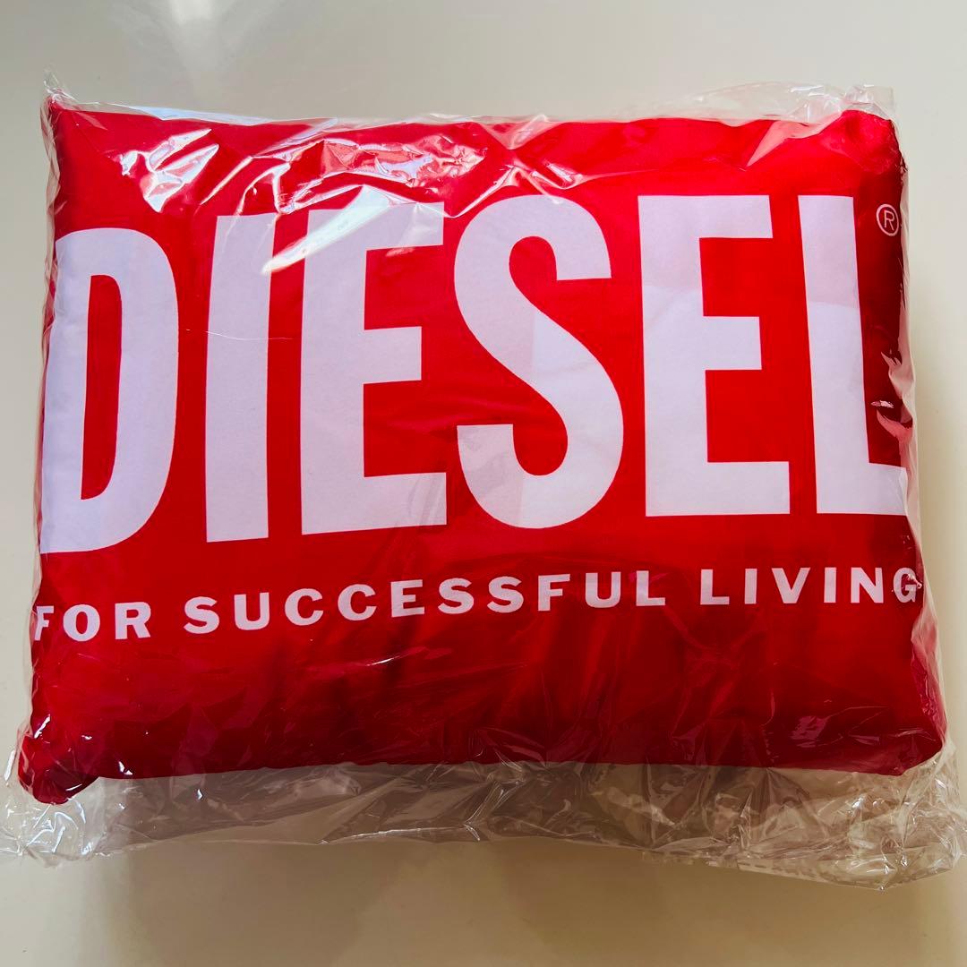 【DIESEL】オリジナルロゴ ブランケット（赤白）、専用巾着付き