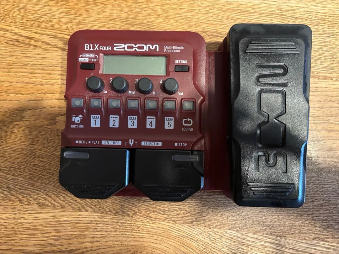 ZOOM B1X FOUR マルチエフェクトプロセッサー