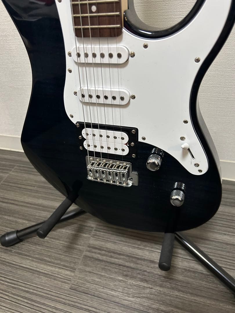 Yamaha PACIFICA 212VFMブラックエレキギター