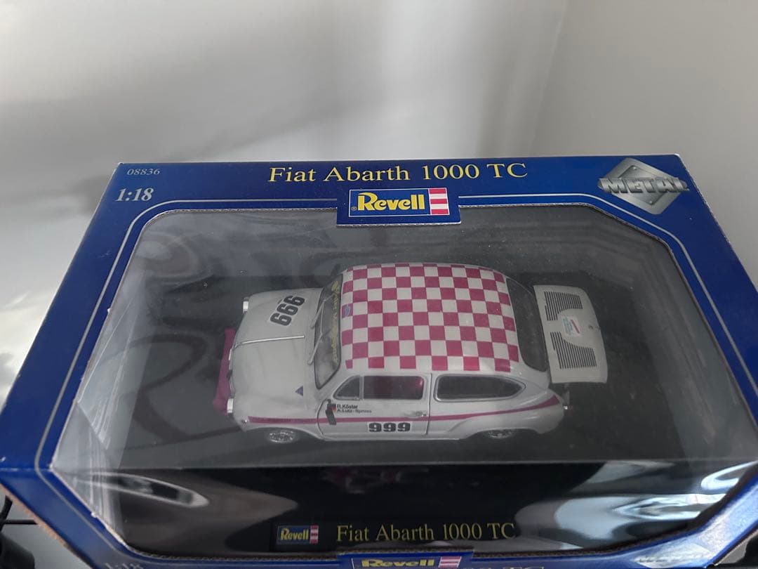 【美品】フィアット•アバルト 1000 TC ミニカー