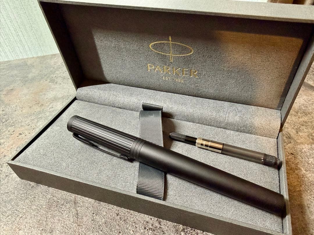 PARKER パーカー 万年筆 インジェニュイティ ブラックBT ペン先F