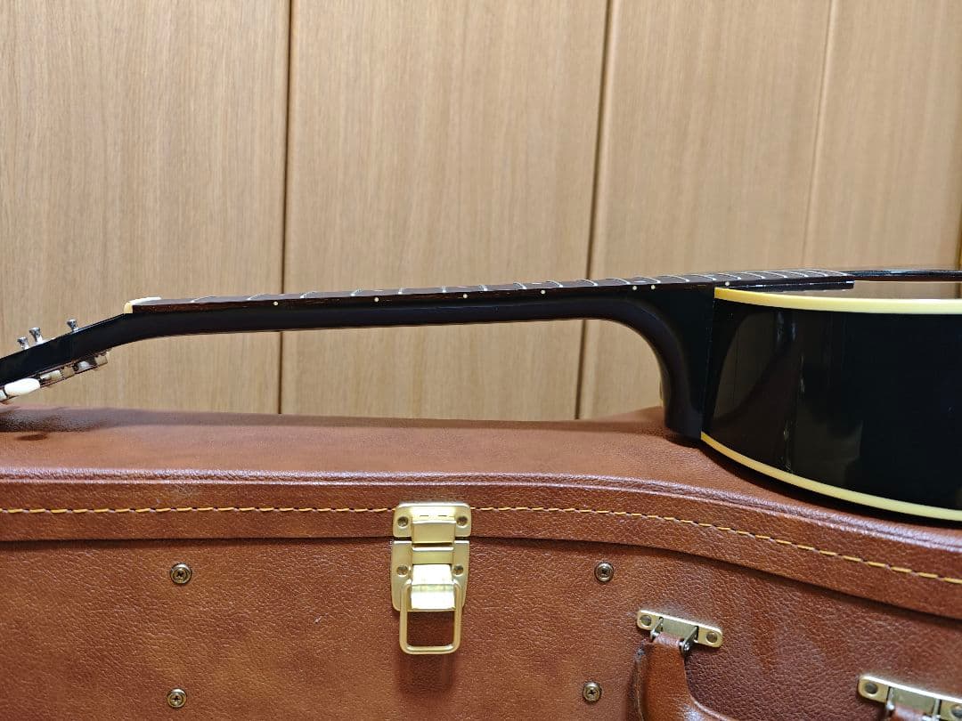 Gibson 1950s J-45 純正品ハードケース付き