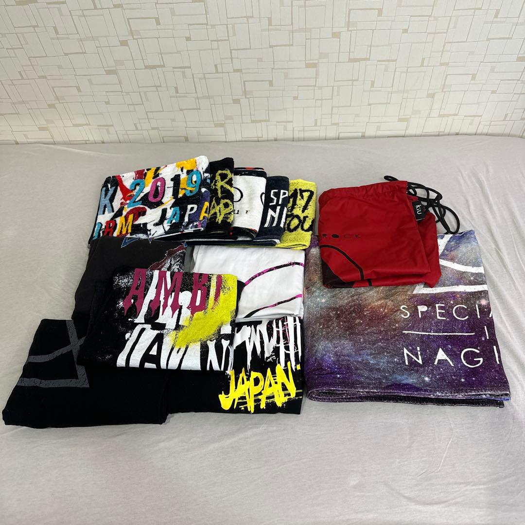 ONE OK ROCKのグッズ12点セット