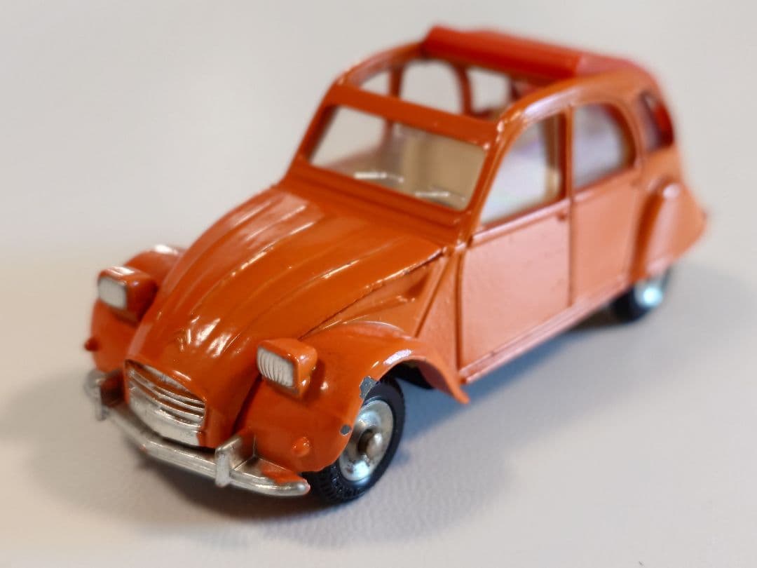 ミニカー DINKY No.500 CITROEN 2 CV made in spain