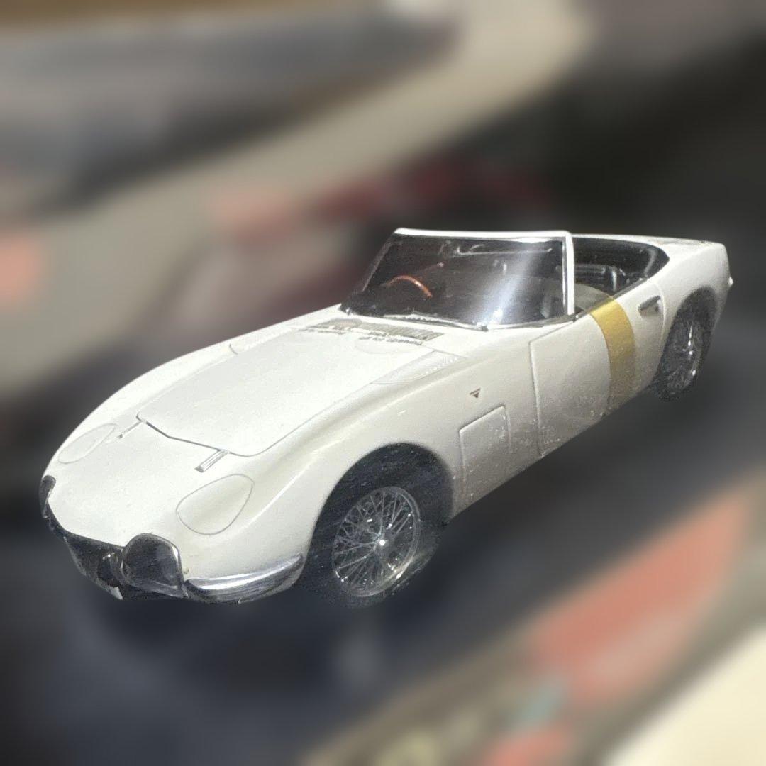 オートアート　007 ボンドカー　トヨタ2000GT (オープン)新品　未使用