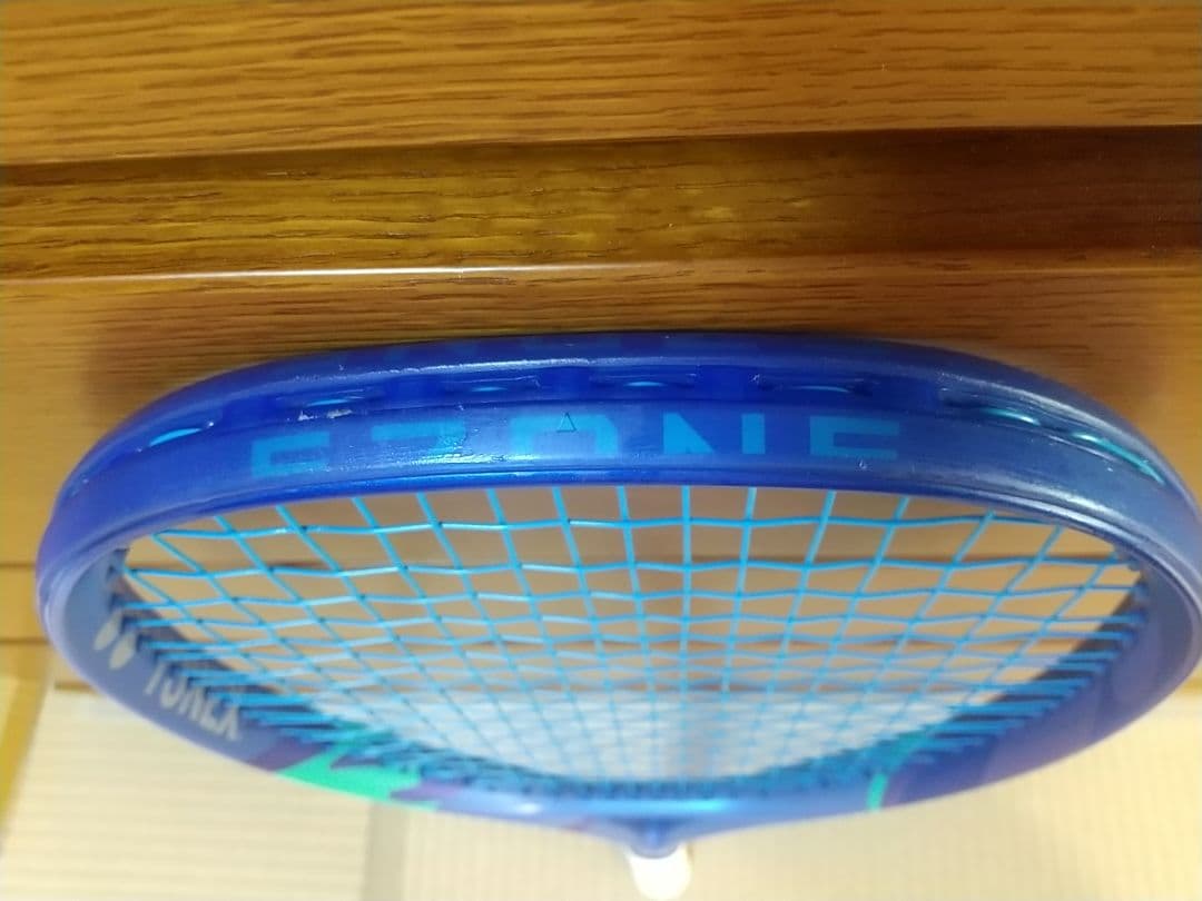 A*i様 YONEX EZONE 100 テニスラケット G2