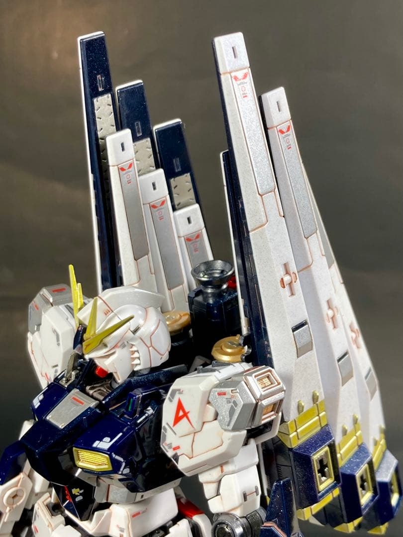 RG νガンダム 全塗装済完成品