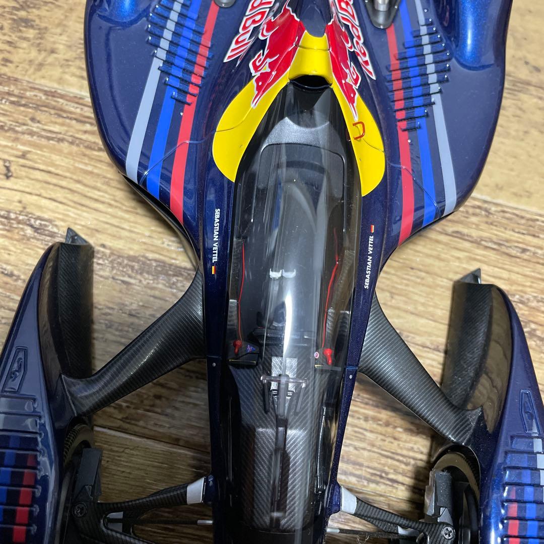 AUTOart 1/18 RedBull X2010 オートアート