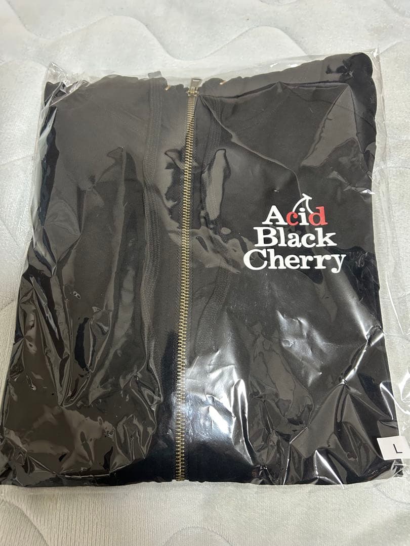 Acid Black Cherry パーカー (未開封)