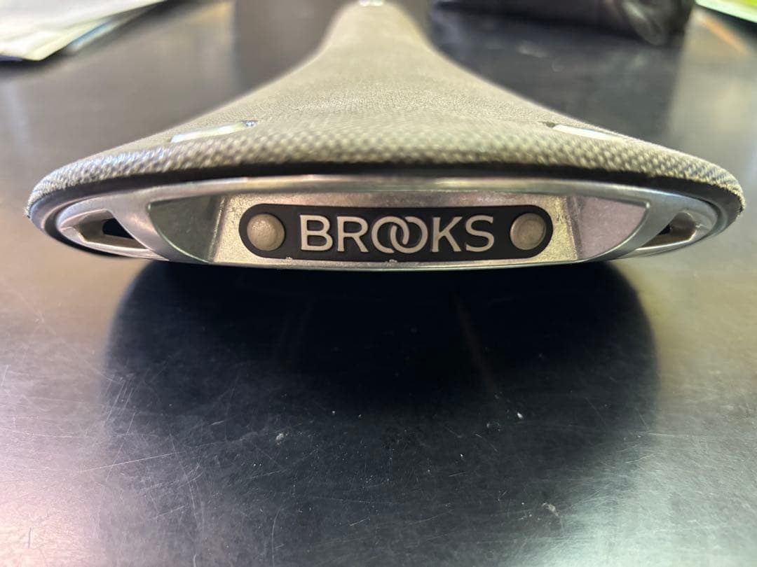 BROOKS カンビウム C17