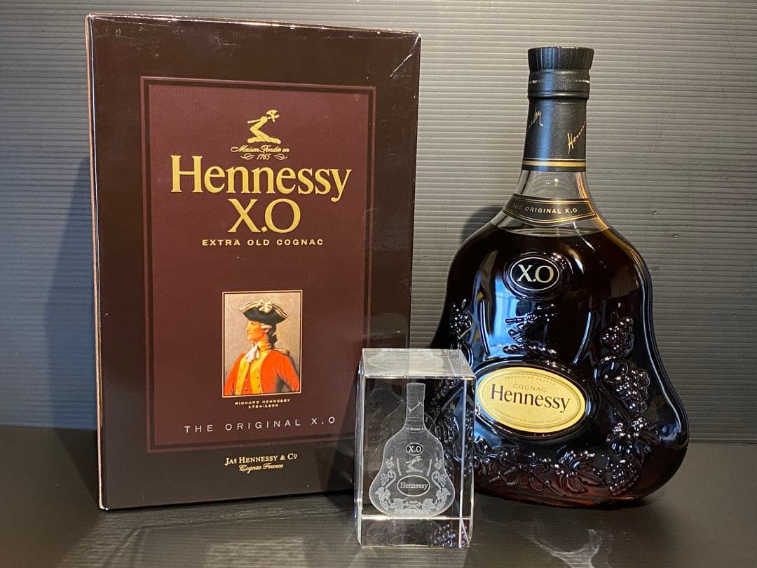 Hennessy XOコニャック700ml ＋クリスタルミニチュア付 2点セット
