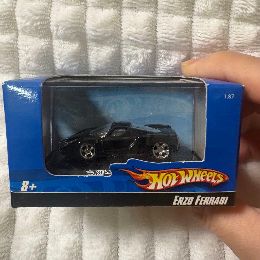 ミニカー Hot Wheels Enzo Ferrari & F430 challenge