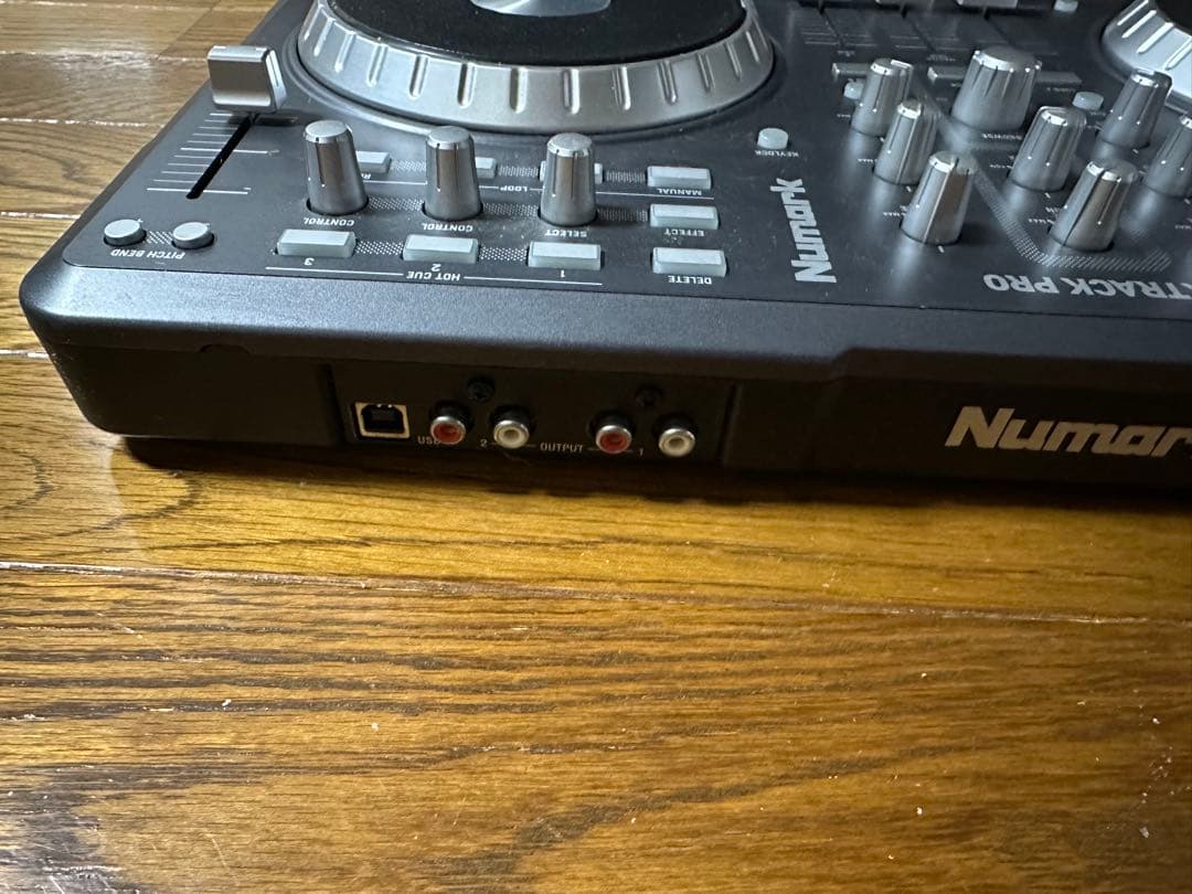 Numark MIXTRACK PRO DJコントローラー　動作未確認