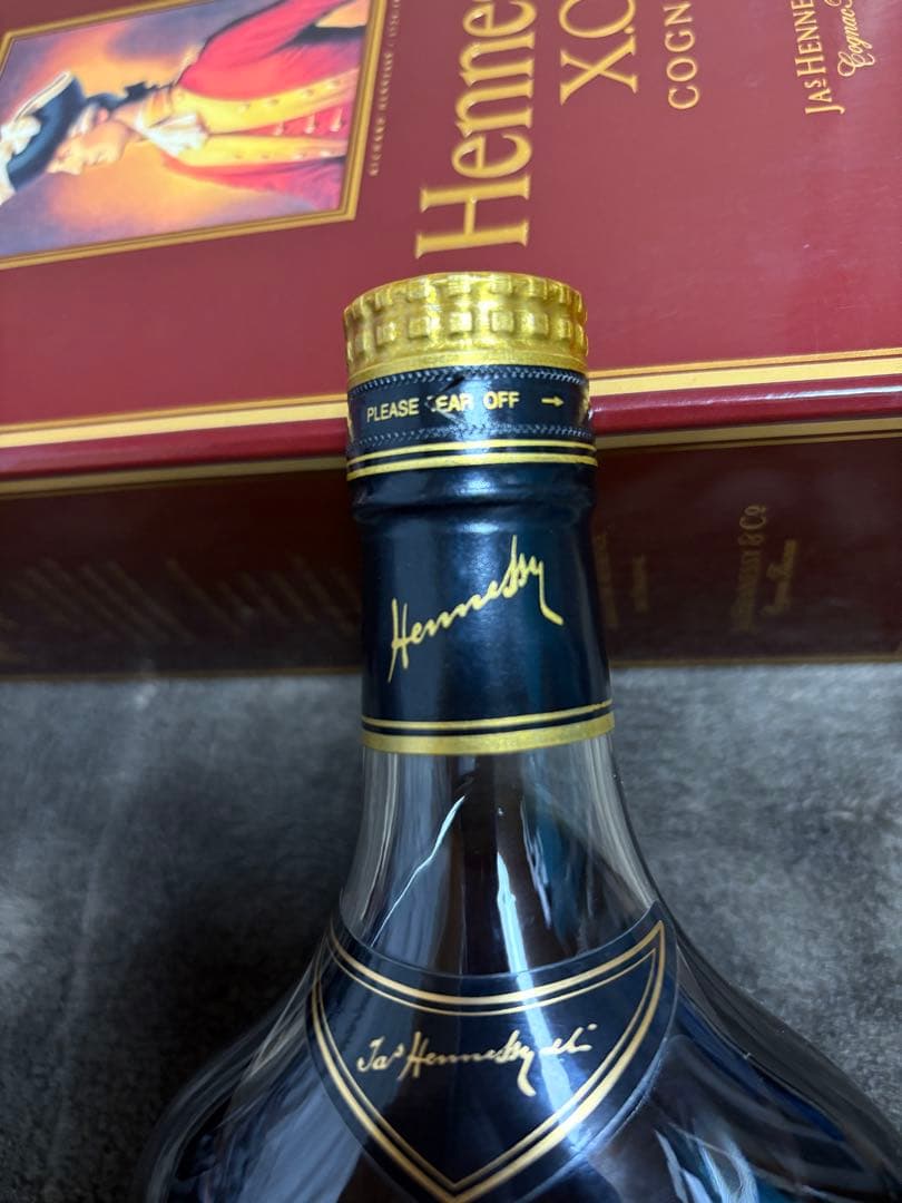 Hennessy X.O コニャック 700ml ボックス入り