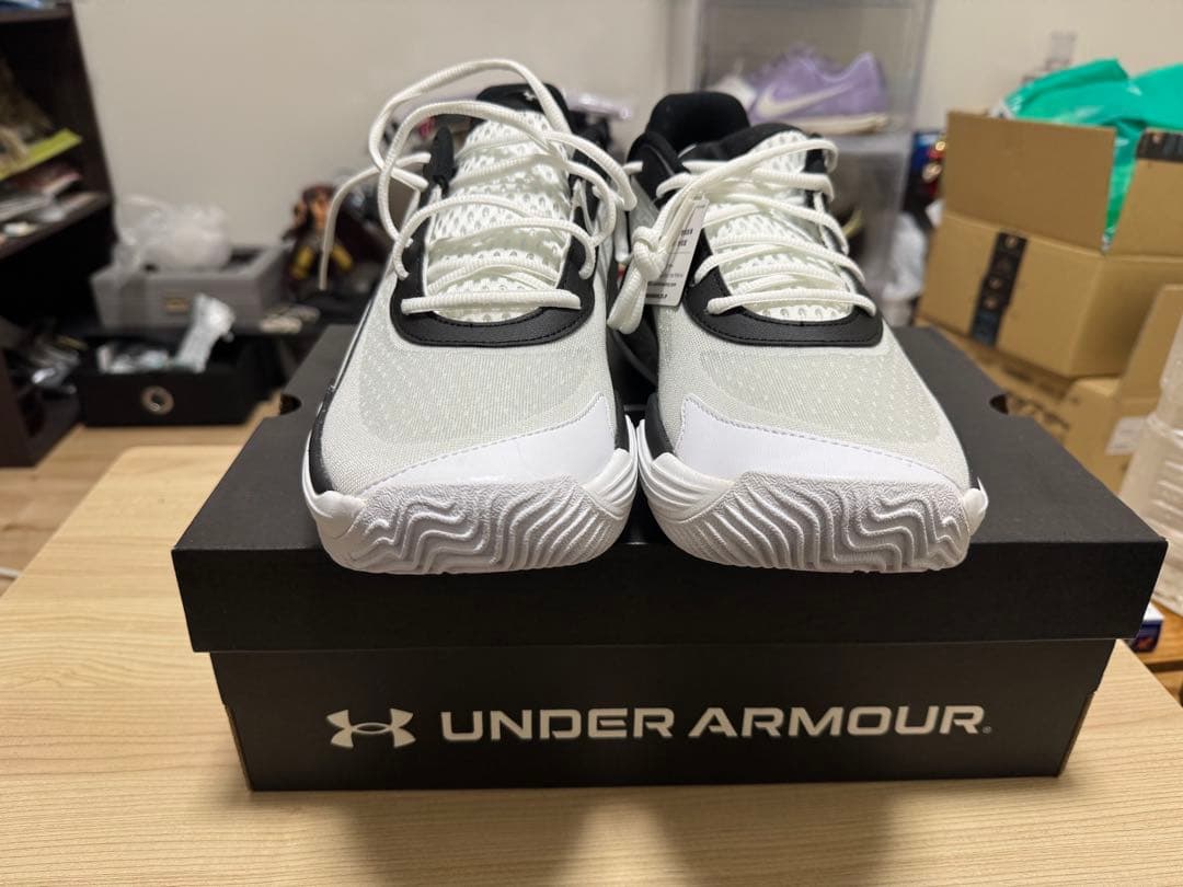 UNDER ARMOUR バスケットボールシューズ ホワイト/ブラック