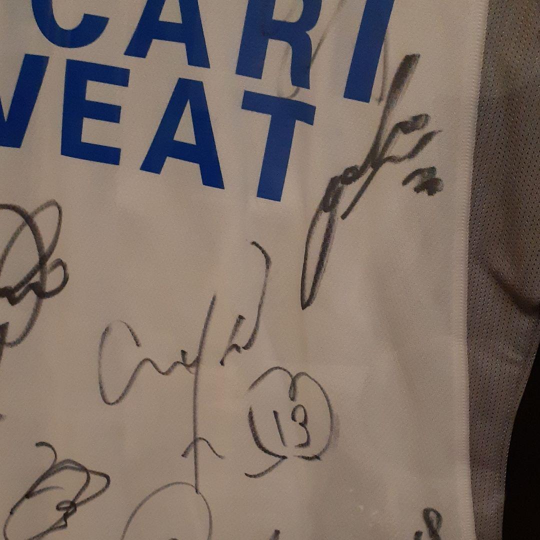 徳島ヴォルティス　柿谷選手在籍時　額付きです。　メンバーサイン入りユニホーム