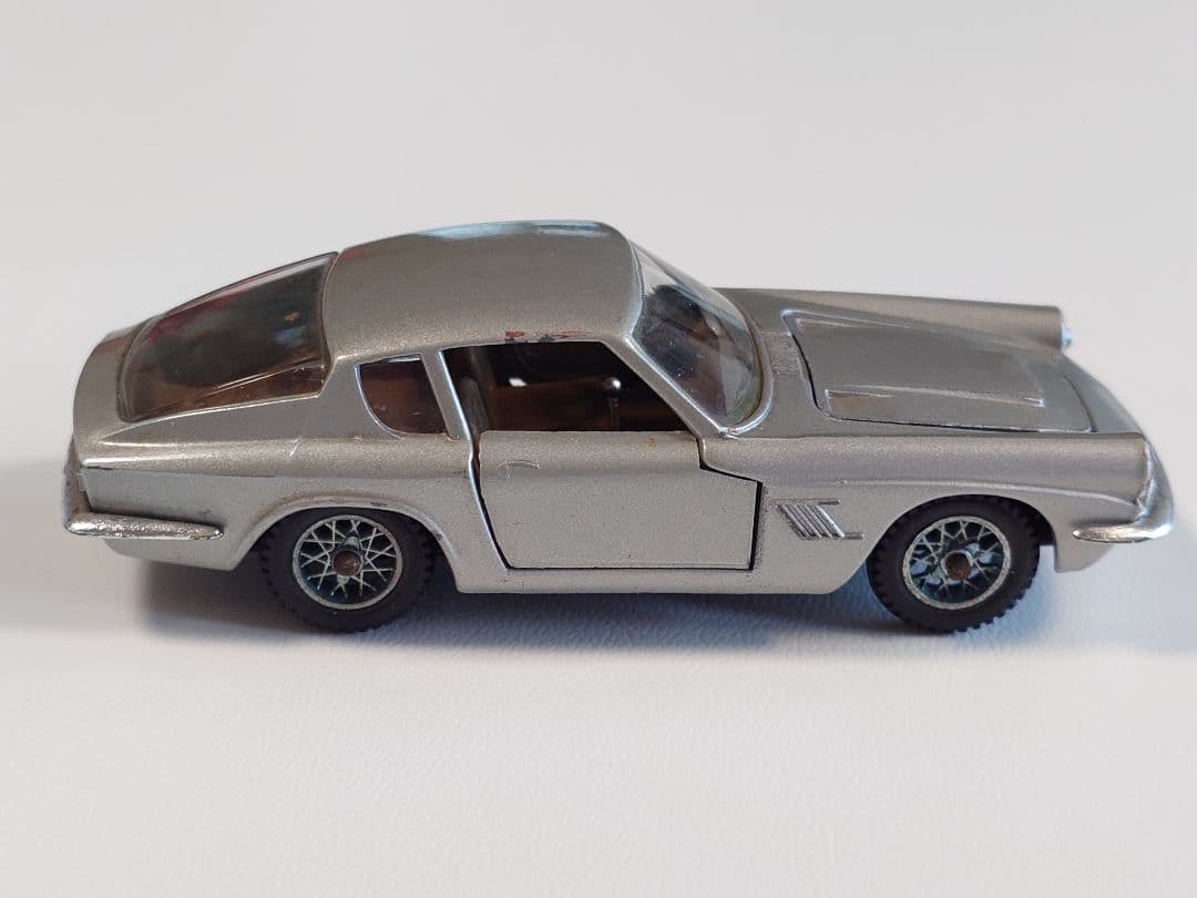 ミニカー MEBETOYS A-10 MASERATI MISTRAL COUPE