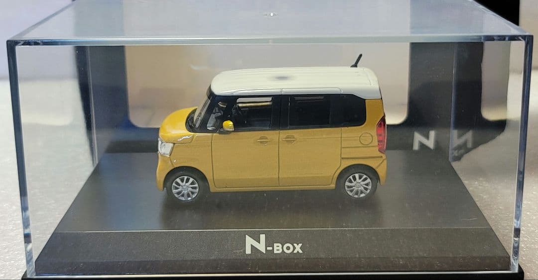 【 全国送料無料 】未使用！ ディーラー特注 NBOX ミニカー ケース付 黄色