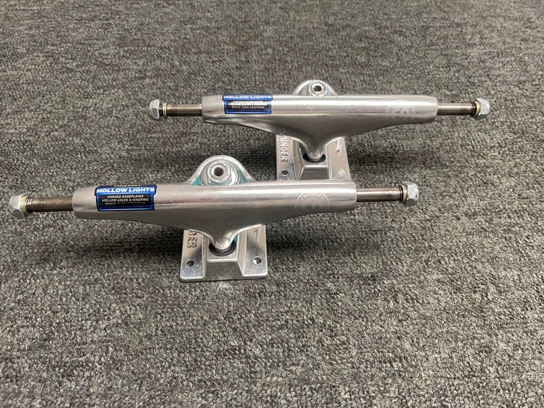 THUNDER TRUCKS HOLLOW LIGHTS II 149 新品！