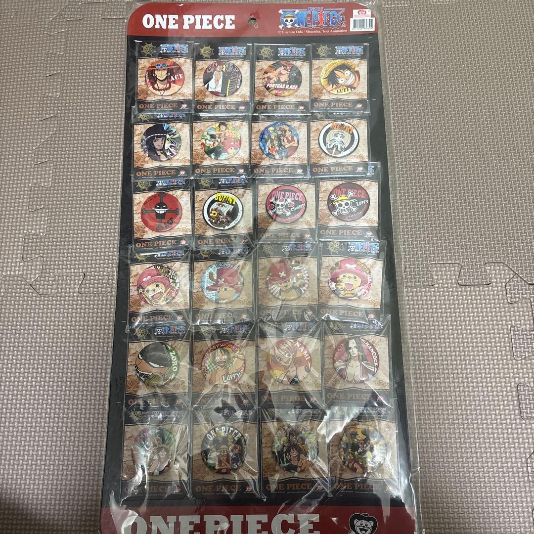 レア商品　ONE PIECE ワンピース　台湾限定缶バッチ　24個セット