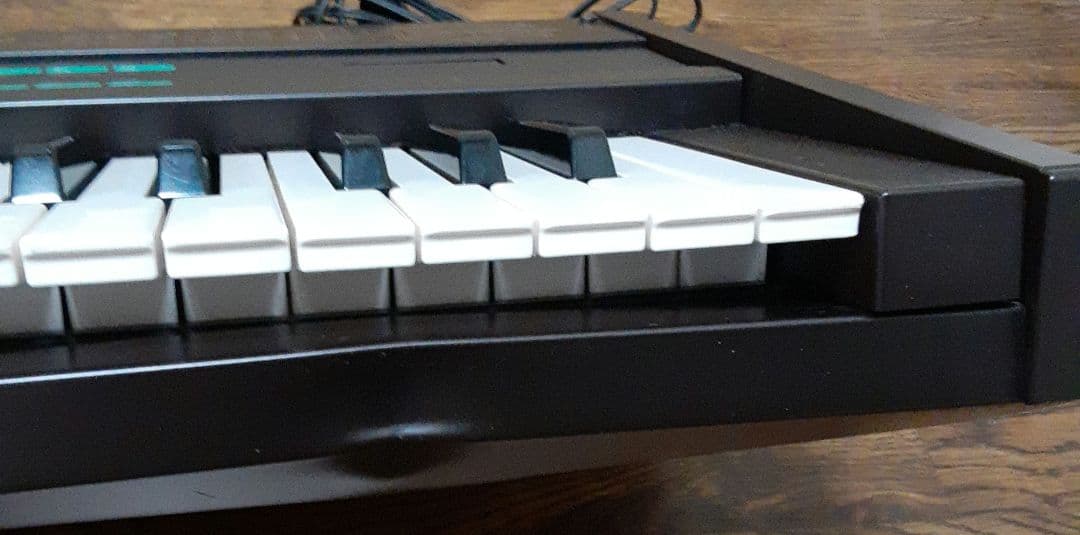 YAMAHA DX7 デジタルシンセサイザー 61鍵 カートリッジ✕2他付属品