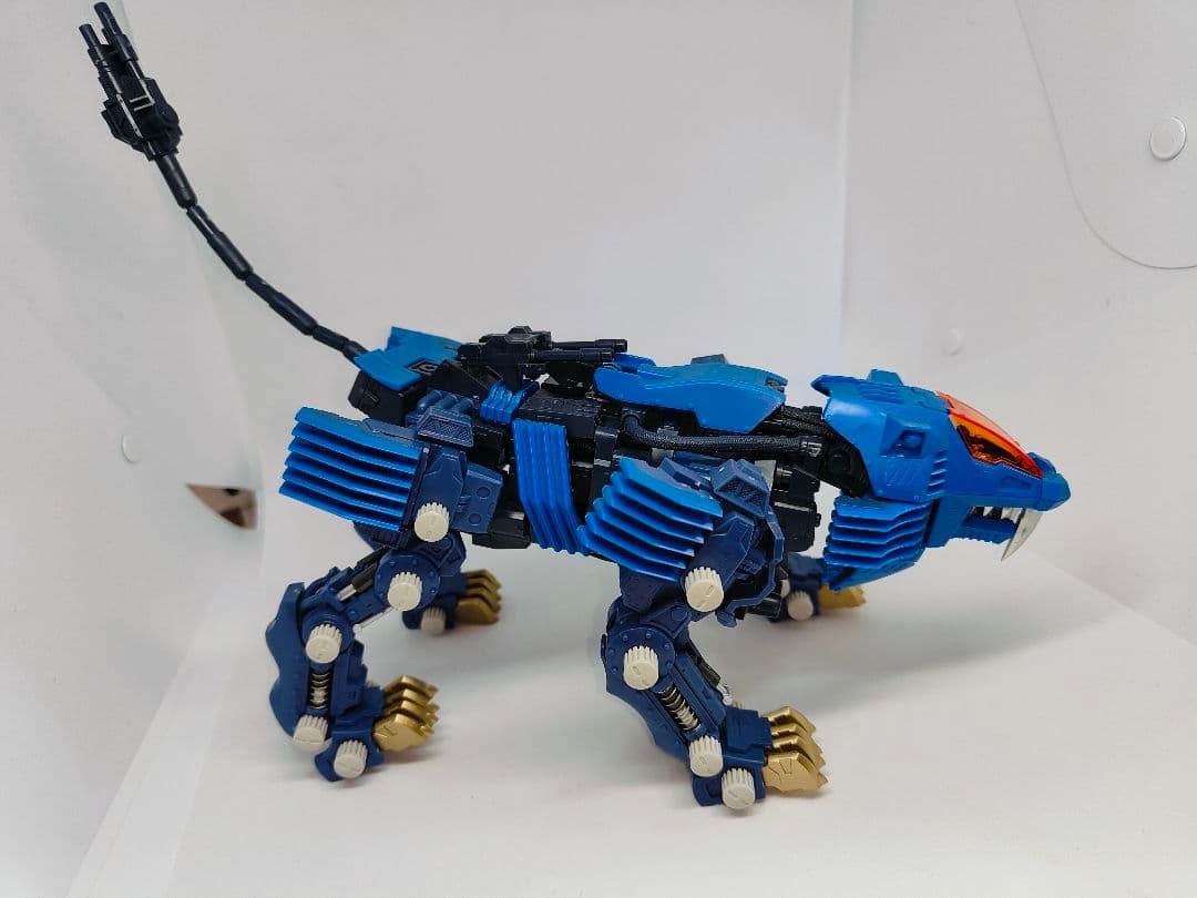 コトブキヤ　ZOIDS ゾイド　HMM シールドライガー　バン仕様