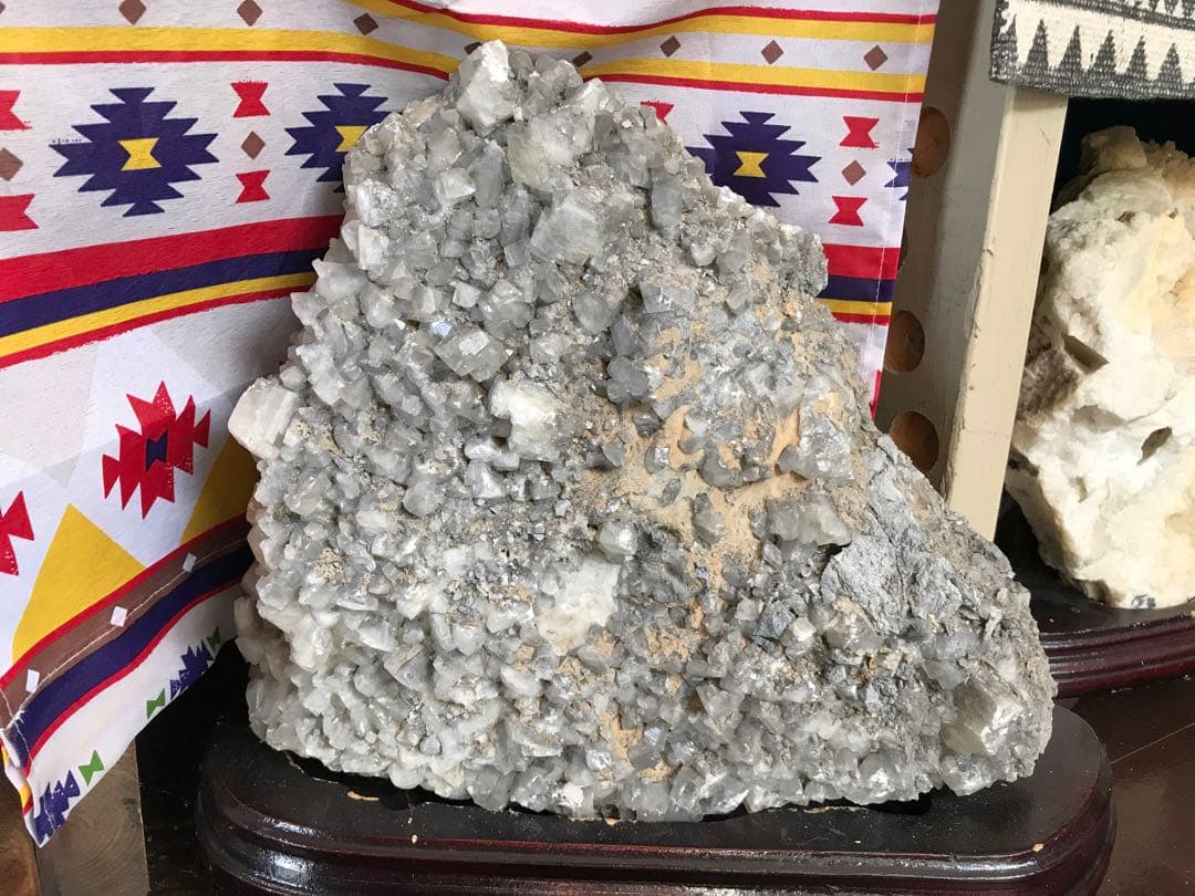 ◉特大10kgマダガスカル産【方解石/カルサイト】台付き原石