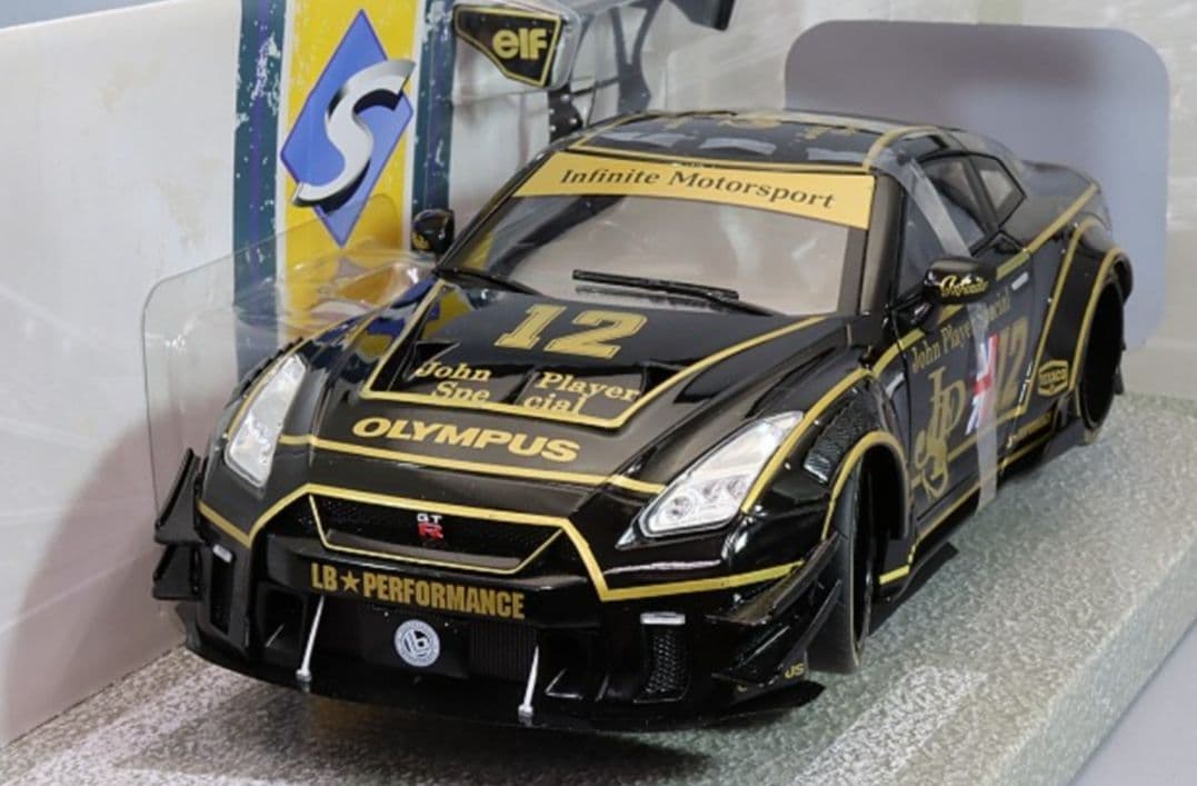 ソリド 1/18 日産 GT-R R35 リバティーウォーク JPS 2022
