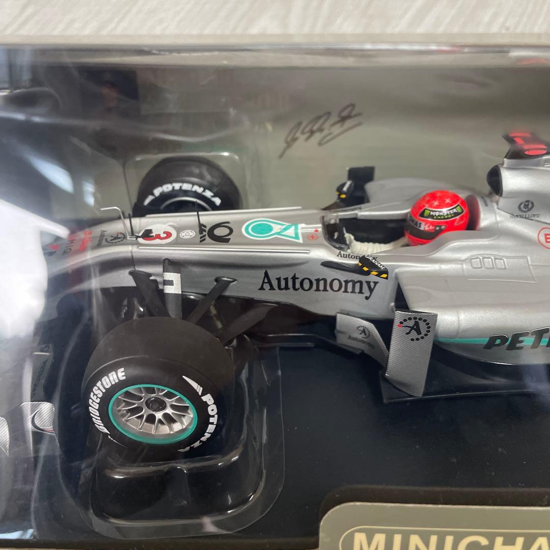 F1 ミニカー　1:18 Mercedes ミハエルシューマッハ