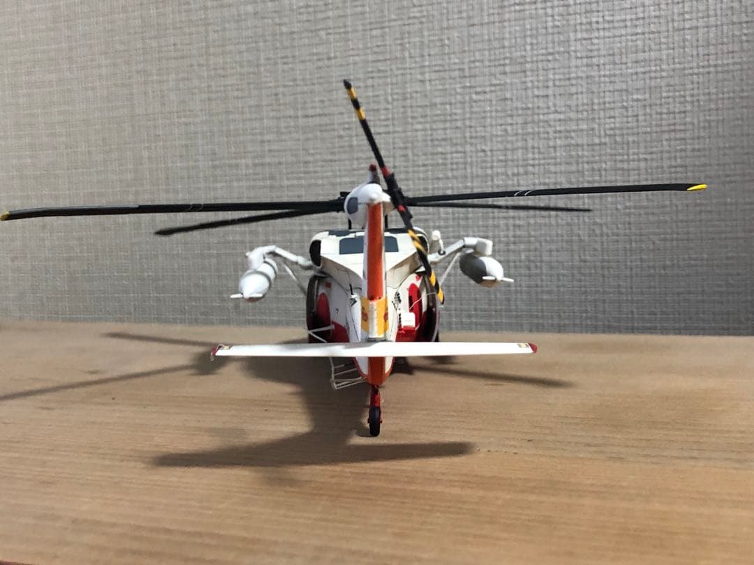海上自衛隊　UH-60J プラモデル