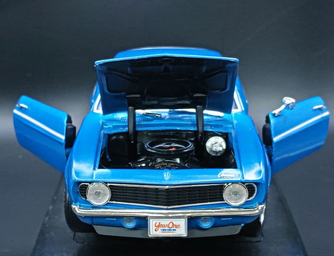 ワイルドスピード 1969 Yenko Camaro 
1/18