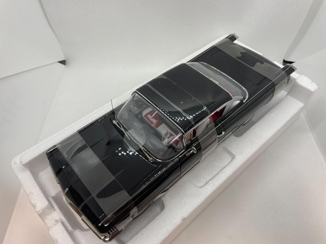 105-010 サンスター 1/18 Oldsmobile 98 HardTop