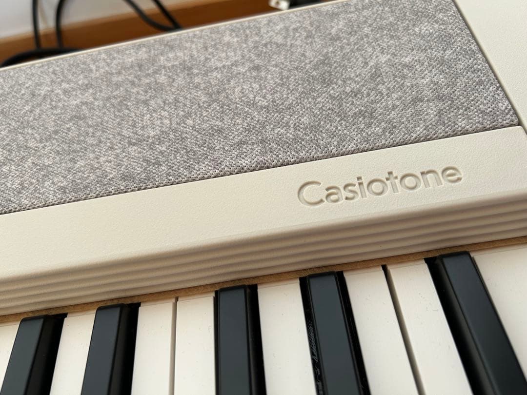 美品◇76鍵盤 カシオ CT-S1-76 Casiotone ホワイト