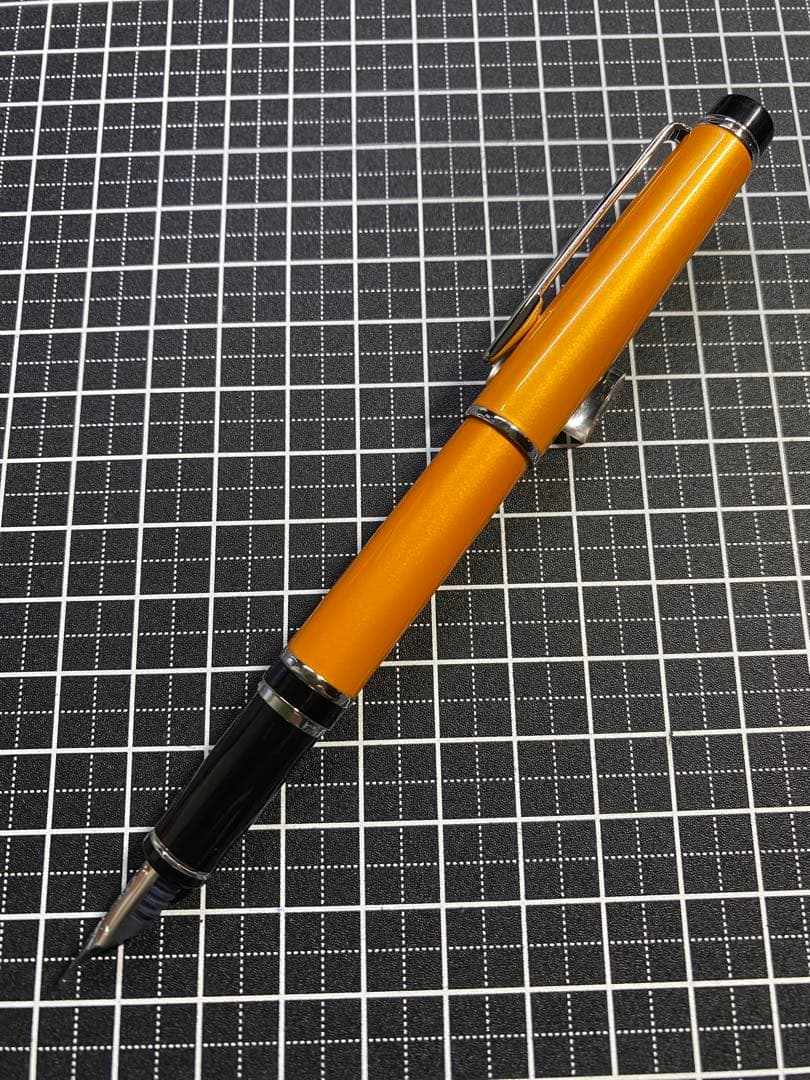 PILOT GRANCE NC YAMABUKI 万年筆　字幅F