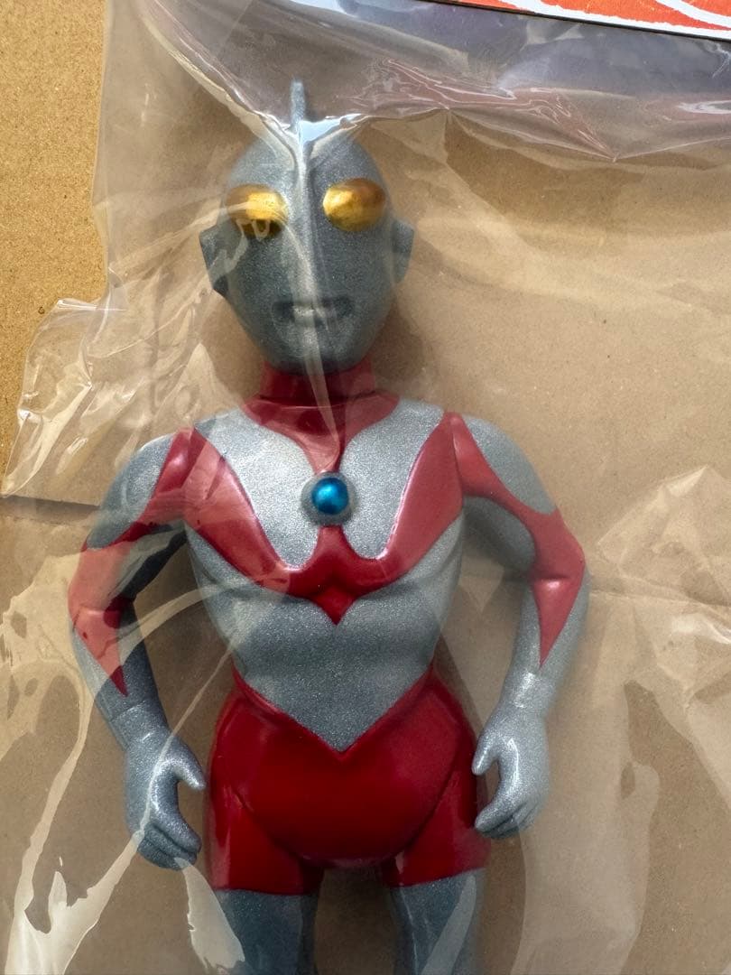 ハンサムタロウ 金目ラメ入りウルトラマン未開封スーフェス　ジェットサム