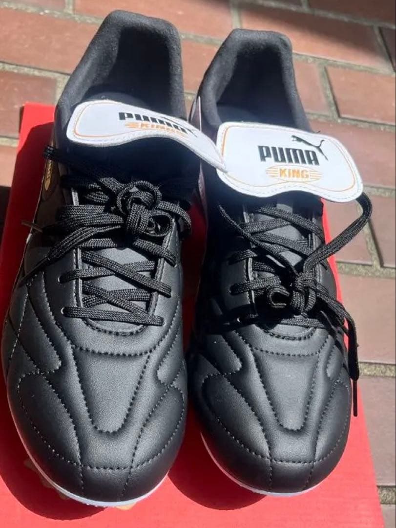 PUMA KING サッカースパイク ブラック/ホワイト