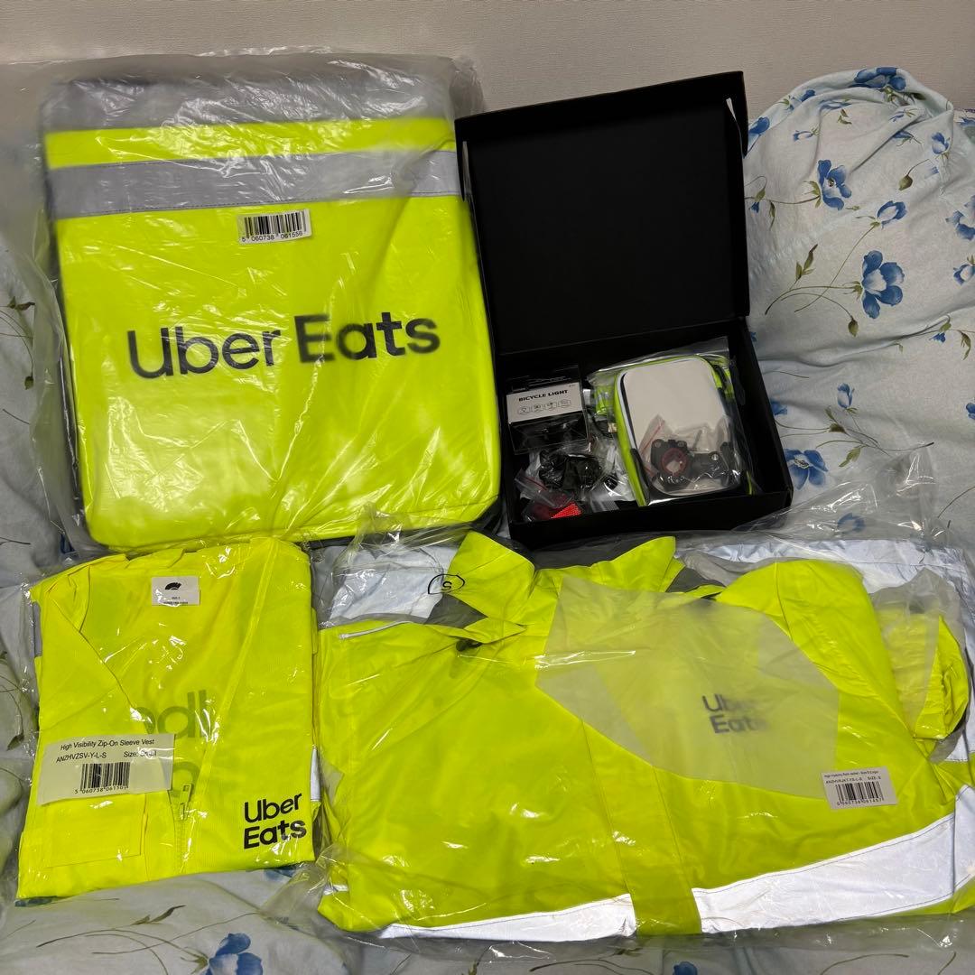 UberEATS ウーバーイーツ　オーストラリア　デリバリーバッグなど