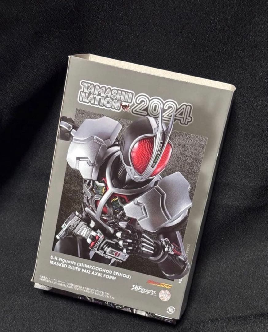 発光改造済　真骨彫　仮面ライダーファイズ　アクセルフォーム　ファイズアクセル