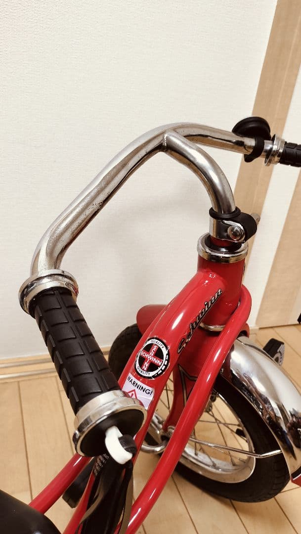 シュウィン ロードスター 室内使用 三輪車 SCHWINN 美品 定価5万円以上