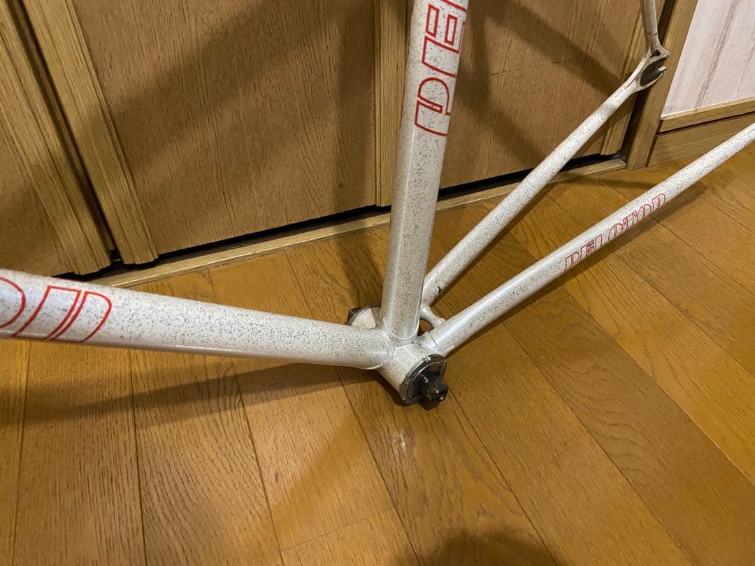 PELOTON ホワイトフレーム njs 競輪　トラックフレーム　ピスト