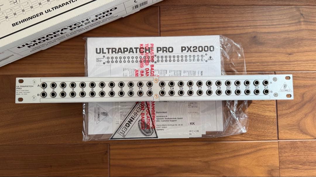 美品 / BEHRINGER ULTRAPATCH PRO PX2000